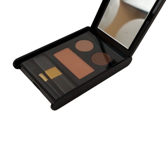 Elizabeth Arden | Makeup | Elizabeth Arden Eyeshadows Blush Brush ...